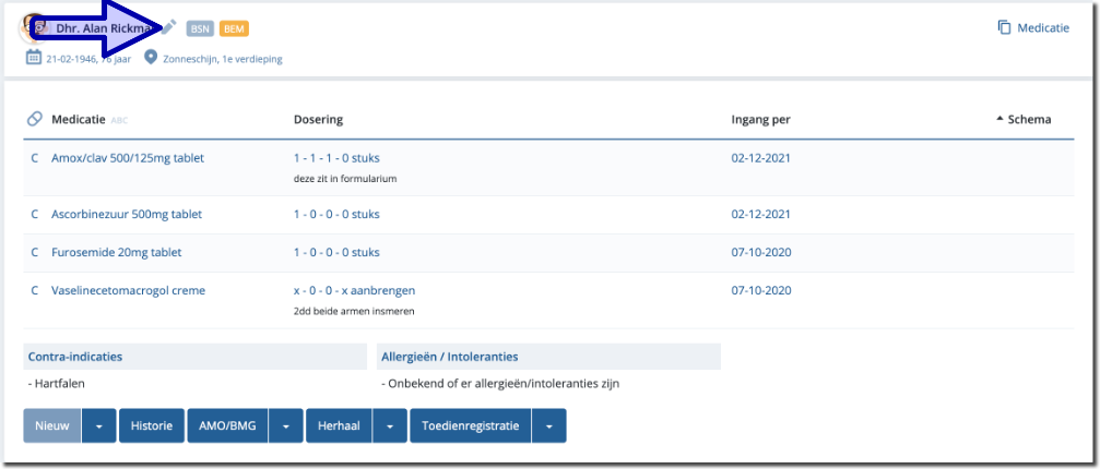 Waar vind ik de niet-medische gegevens van de cliënt?